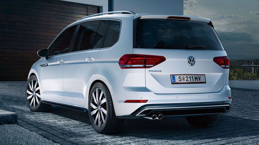 Touran | R-Line | Volkswagen Česká republika