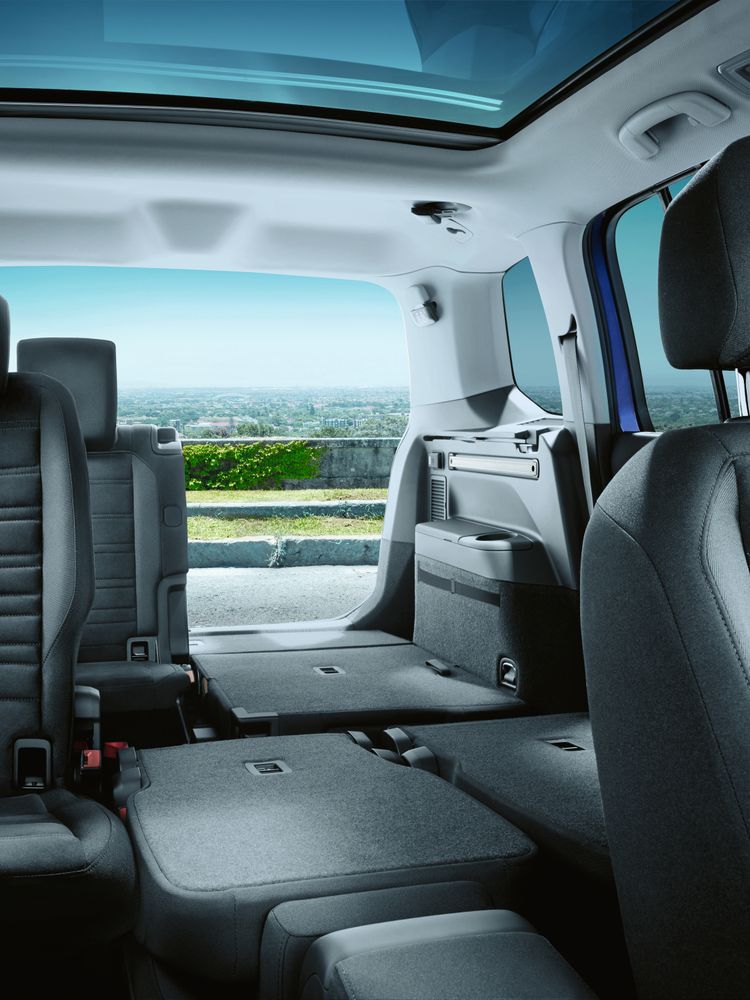 Touran | R-Line | Volkswagen Česká republika